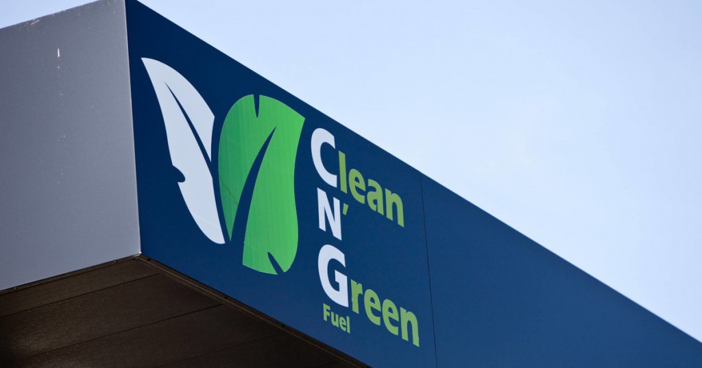 Compressed Natural Gas: A Cleaner Fuel Option - PetroCard