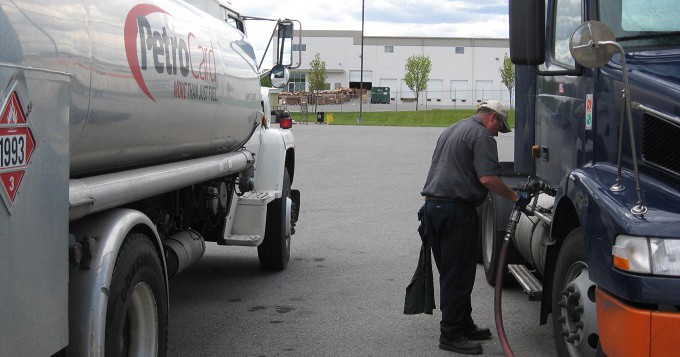 Mobile Fueling: Programs That Deliver - PetroCard