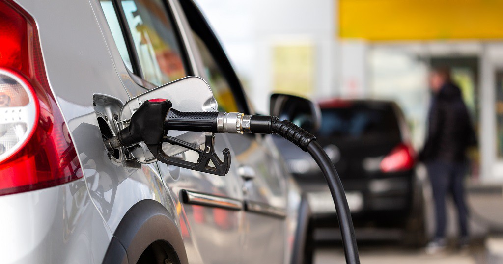 Simplify Tracking and Managing Your Fuel Expenses - PetroCard